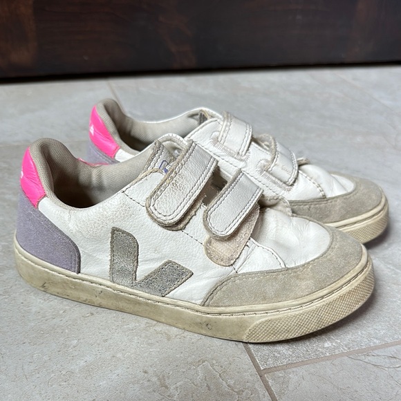 Veja | Shoes | Veja White And Pink Retro Sneakers With Velcro Straps ...